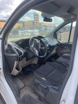 Balts Ford Transit Custom 2016 Viļņa, ar dzinēja tilpumu 2.00 L un nobraukumu 247 tūkst. km par 7950 €, foto 9 vietnē AUTOMOTO.COM.LV