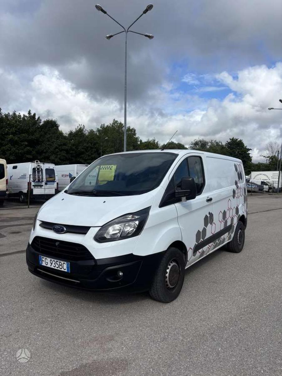 White Ford Transit Custom 2016 in Klaipeda, with an engine capacity of 2.00 L and mileage of 210 thousand km for 6700 €, photo 3 on AUTOMOTO.COM.LV