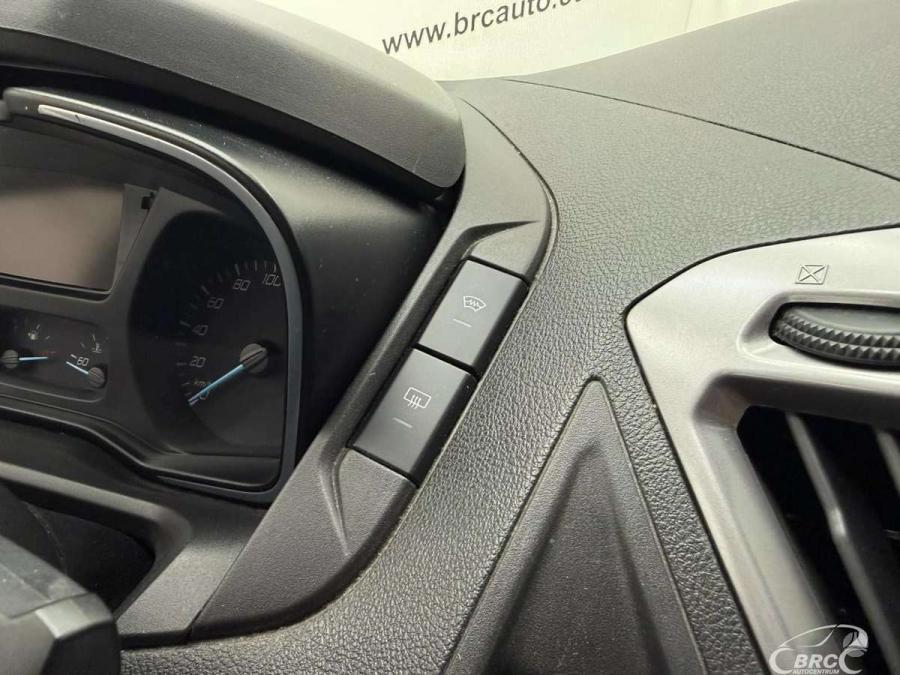 White Ford Transit Custom 2016 in Vilnius, with an engine capacity of 2.00 L and mileage of 240 thousand km for 11000 €, photo 18 on AUTOMOTO.COM.LV