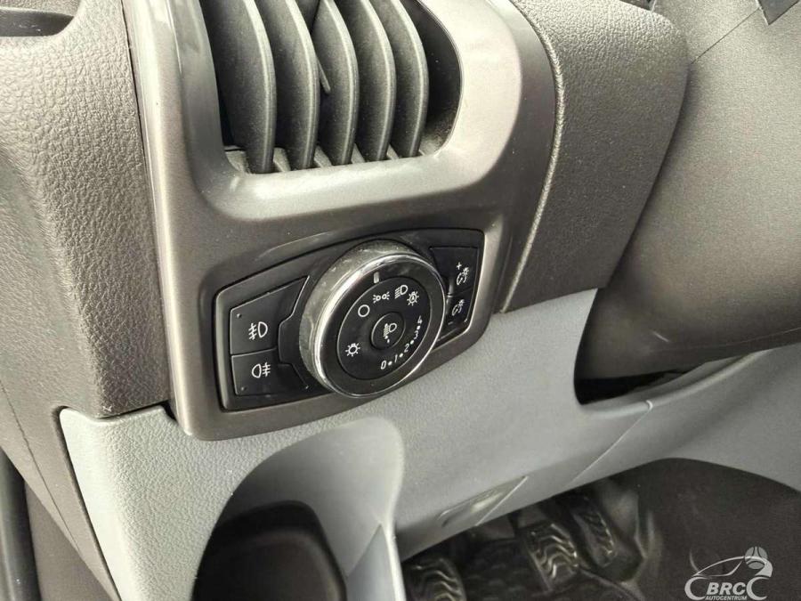 White Ford Transit Custom 2016 in Vilnius, with an engine capacity of 2.00 L and mileage of 240 thousand km for 11000 €, photo 19 on AUTOMOTO.COM.LV