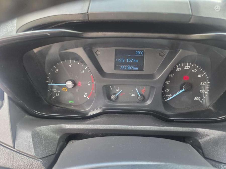 White Ford Transit Custom 2016 in Marijampole, with an engine capacity of 0.00 L and mileage of 257 thousand km for 4200 €, photo 9 on AUTOMOTO.COM.LV