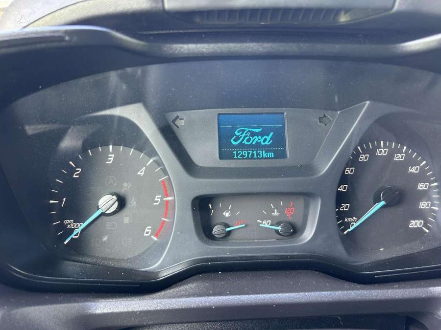 Balts Ford Transit Custom 2016 Radviliškis, ar dzinēja tilpumu 2.00 L un nobraukumu 129 tūkst. km par 8000 €, foto 3 vietnē AUTOMOTO.COM.LV