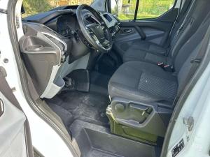 Balts Ford Transit Custom 2016 Radviliškis, ar dzinēja tilpumu 2.00 L un nobraukumu 129 tūkst. km par 8000 €, foto 4 vietnē AUTOMOTO.COM.LV