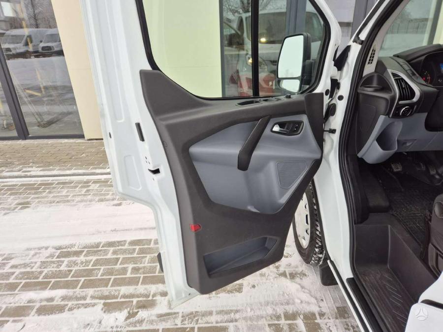 Balts Ford Transit Custom 2017 Marijampole, ar dzinēja tilpumu 2.00 L un nobraukumu 180 tūkst. km par 8000 €, foto 11 vietnē AUTOMOTO.COM.LV