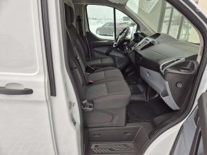 Balts Ford Transit Custom 2017 Marijampole, ar dzinēja tilpumu 2.00 L un nobraukumu 180 tūkst. km par 8000 €, foto 21 vietnē AUTOMOTO.COM.LV