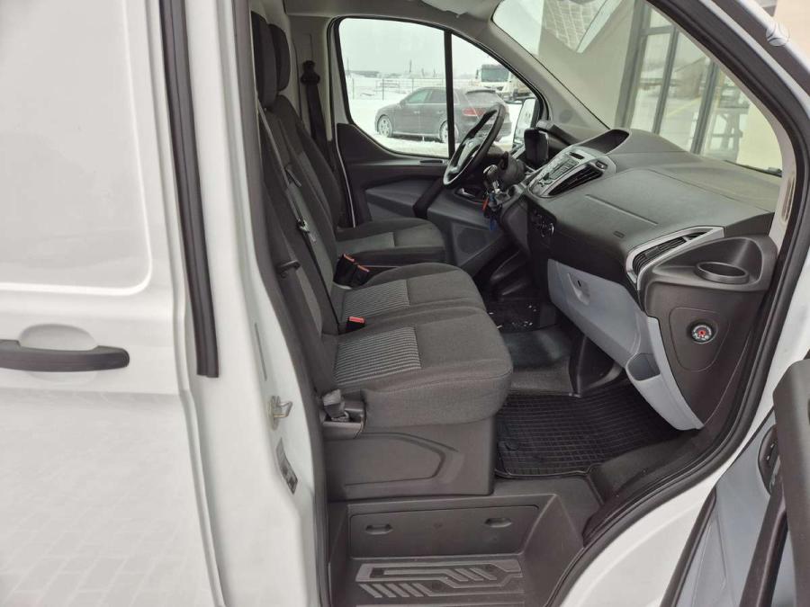 Balts Ford Transit Custom 2017 Marijampole, ar dzinēja tilpumu 2.00 L un nobraukumu 180 tūkst. km par 8000 €, foto 21 vietnē AUTOMOTO.COM.LV