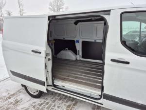 Balts Ford Transit Custom 2017 Marijampole, ar dzinēja tilpumu 2.00 L un nobraukumu 180 tūkst. km par 8000 €, foto 26 vietnē AUTOMOTO.COM.LV