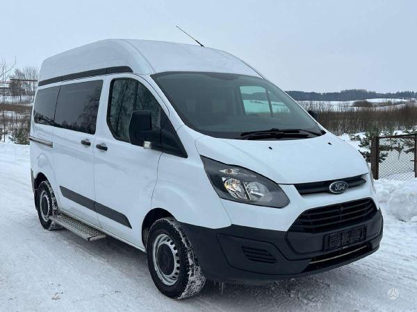 White Ford Transit Custom 2017 in Silale, with an engine capacity of 2.00 L and mileage of 159 thousand km for 10390 €, photo 2 on AUTOMOTO.COM.LV