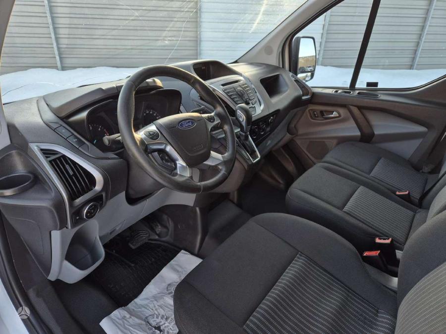 White Ford Transit Custom 2017 in Panevezys, with an engine capacity of 2.00 L and mileage of 335 thousand km for 6100 €, photo 11 on AUTOMOTO.COM.LV