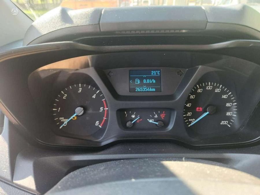 Balts Ford Transit Custom 2017 Šauļi, ar dzinēja tilpumu 0.00 L un nobraukumu 265 tūkst. km par 6900 €, foto 12 vietnē AUTOMOTO.COM.LV