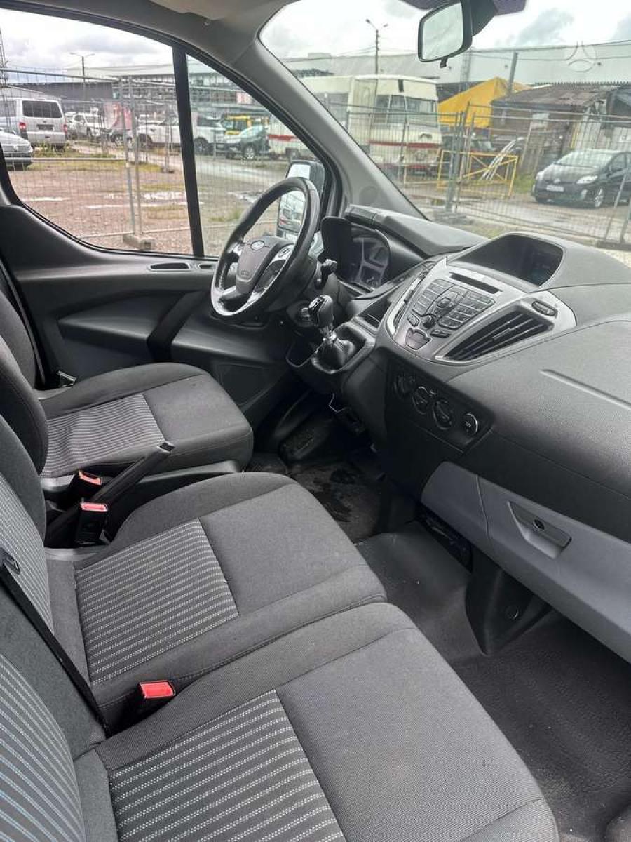 Balts Ford Transit Custom 2017 Kauņa, ar dzinēja tilpumu 2.00 L un nobraukumu 269 tūkst. km par 7950 €, foto 3 vietnē AUTOMOTO.COM.LV