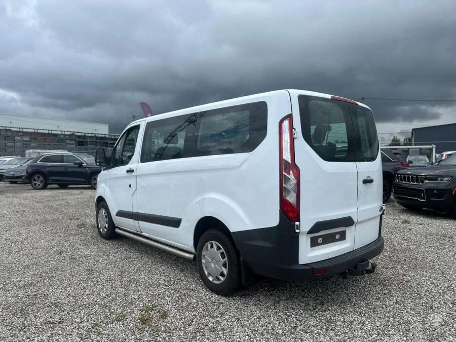 Balts Ford Transit Custom 2017 Kauņa, ar dzinēja tilpumu 2.00 L un nobraukumu 269 tūkst. km par 7950 €, foto 6 vietnē AUTOMOTO.COM.LV