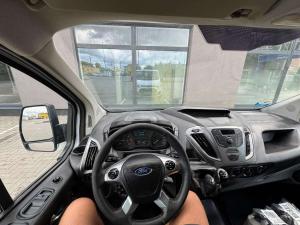 White Ford Transit Custom 2017 in Taurage, with an engine capacity of 2.00 L and mileage of 186 thousand km for 7000 €, photo 12 on AUTOMOTO.COM.LV