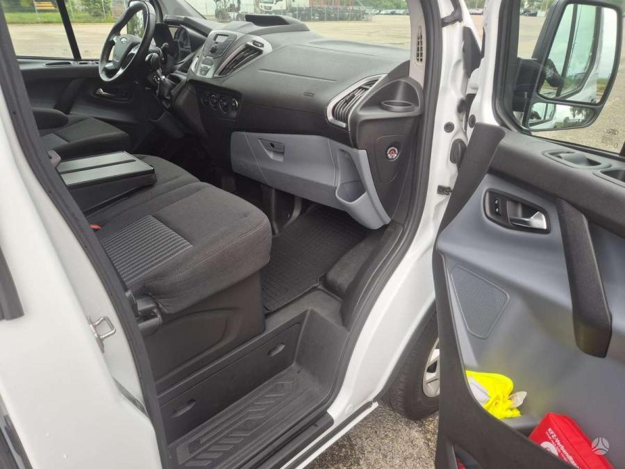 White Ford Transit Custom 2017 in Marijampole, with an engine capacity of 2.00 L and mileage of 220 thousand km for 12200 €, photo 11 on AUTOMOTO.COM.LV