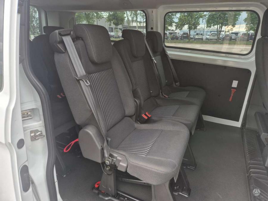 White Ford Transit Custom 2017 in Marijampole, with an engine capacity of 2.00 L and mileage of 220 thousand km for 12200 €, photo 12 on AUTOMOTO.COM.LV