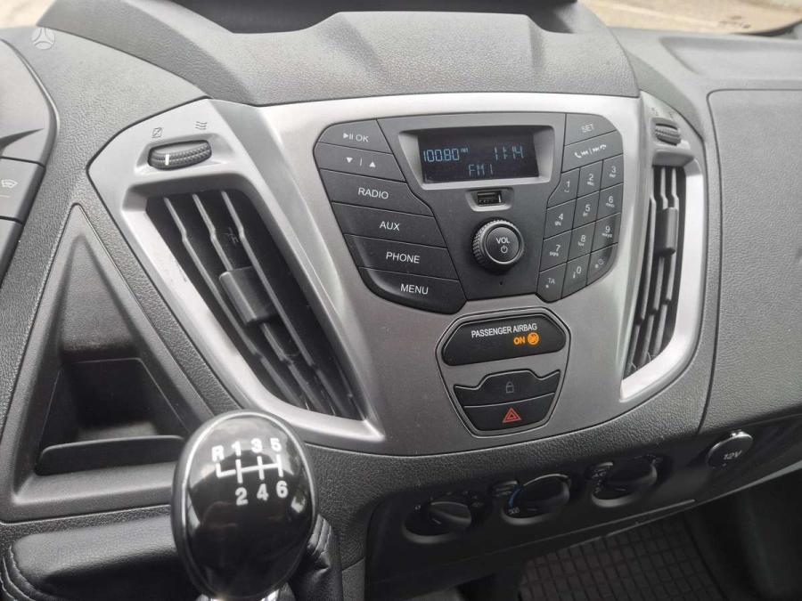 White Ford Transit Custom 2017 in Marijampole, with an engine capacity of 2.00 L and mileage of 220 thousand km for 12200 €, photo 24 on AUTOMOTO.COM.LV