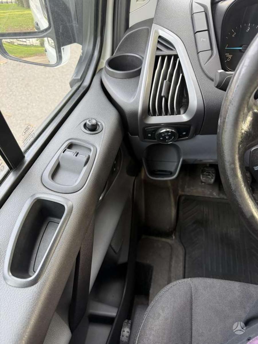 Balts Ford Transit Custom 2017 Viļņa, ar dzinēja tilpumu 2.00 L un nobraukumu 204 tūkst. km par 7500 €, foto 9 vietnē AUTOMOTO.COM.LV