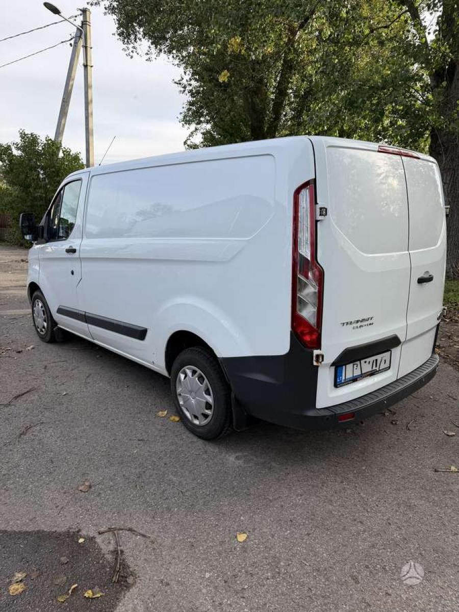 Balts Ford Transit Custom 2017 Viļņa, ar dzinēja tilpumu 2.00 L un nobraukumu 204 tūkst. km par 7500 €, foto 13 vietnē AUTOMOTO.COM.LV