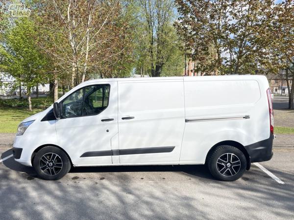 White Ford Transit Custom 2018 in Siauliai, with an engine capacity of 2.00 L and mileage of 305 thousand km for 7050 €, photo 4 on AUTOMOTO.COM.LV