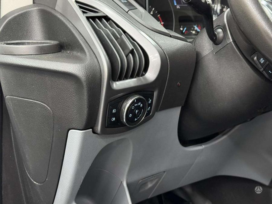 Balts Ford Transit Custom 2018 Marijampole, ar dzinēja tilpumu 2.00 L un nobraukumu 272 tūkst. km par 11450 €, foto 21 vietnē AUTOMOTO.COM.LV