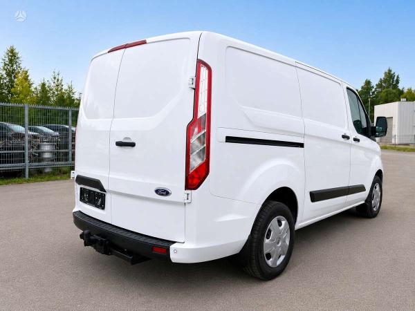 White Ford Transit Custom 2018 in Pakruojis, with an engine capacity of 2.00 L and mileage of 183 thousand km for 7400 €, photo 4 on AUTOMOTO.COM.LV