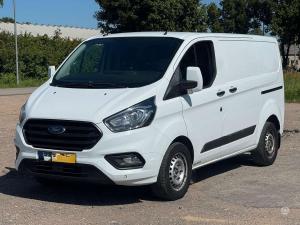 Balts Ford Transit Custom 2018 Tauragė, ar dzinēja tilpumu 2.00 L un nobraukumu 162 tūkst. km par 7000 €, foto  vietnē AUTOMOTO.COM.LV