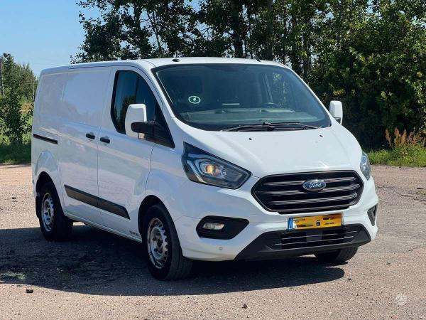 Balts Ford Transit Custom 2018 Tauragė, ar dzinēja tilpumu 2.00 L un nobraukumu 162 tūkst. km par 7000 €, foto 2 vietnē AUTOMOTO.COM.LV