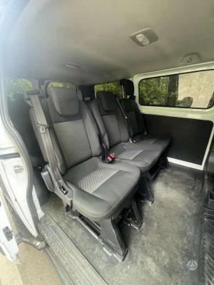 White Ford Transit Custom 2018 in Klaipeda, with an engine capacity of 2.00 L and mileage of 263 thousand km for 16000 €, photo 7 on AUTOMOTO.COM.LV