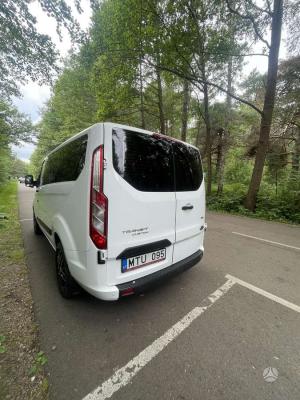 White Ford Transit Custom 2018 in Klaipeda, with an engine capacity of 2.00 L and mileage of 263 thousand km for 16000 €, photo 11 on AUTOMOTO.COM.LV