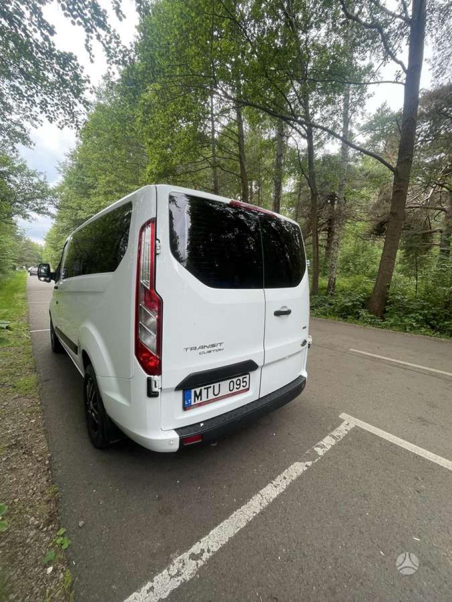 White Ford Transit Custom 2018 in Klaipeda, with an engine capacity of 2.00 L and mileage of 263 thousand km for 16000 €, photo 11 on AUTOMOTO.COM.LV