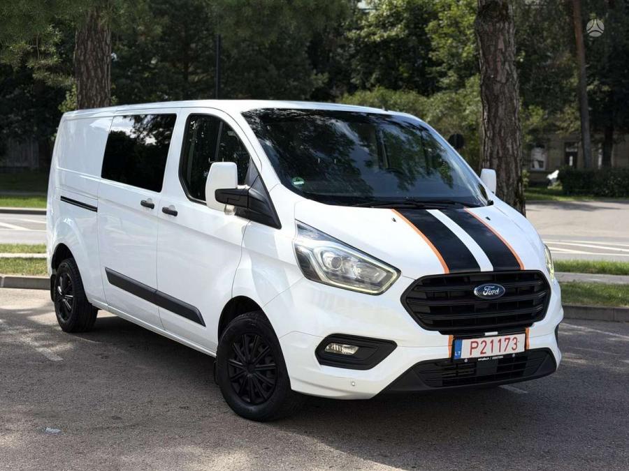 Balts Ford Transit Custom 2018 Alīta, ar dzinēja tilpumu 2.00 L un nobraukumu 290 tūkst. km par 8500 €, foto 1 vietnē AUTOMOTO.COM.LV