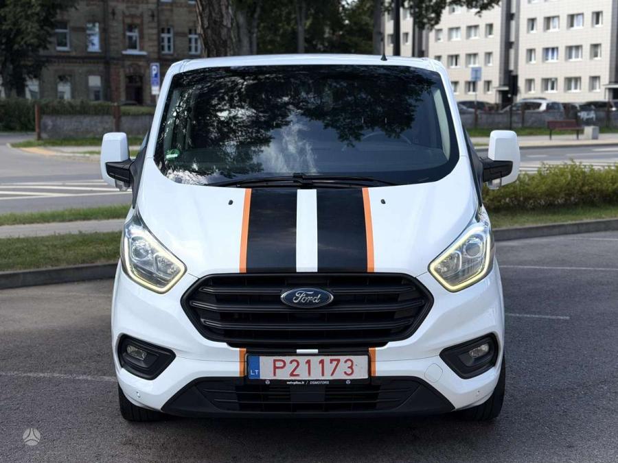 Balts Ford Transit Custom 2018 Alīta, ar dzinēja tilpumu 2.00 L un nobraukumu 290 tūkst. km par 8500 €, foto 3 vietnē AUTOMOTO.COM.LV