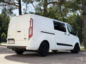 Balts Ford Transit Custom 2018 Alīta, ar dzinēja tilpumu 2.00 L un nobraukumu 290 tūkst. km par 8500 €, foto 5 vietnē AUTOMOTO.COM.LV