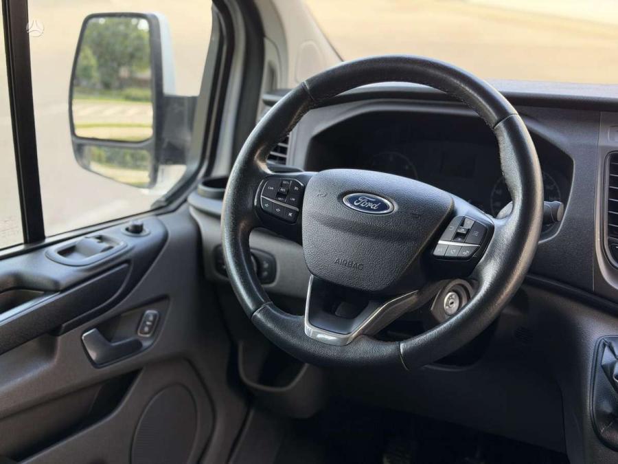 Balts Ford Transit Custom 2018 Alīta, ar dzinēja tilpumu 2.00 L un nobraukumu 290 tūkst. km par 8500 €, foto 10 vietnē AUTOMOTO.COM.LV