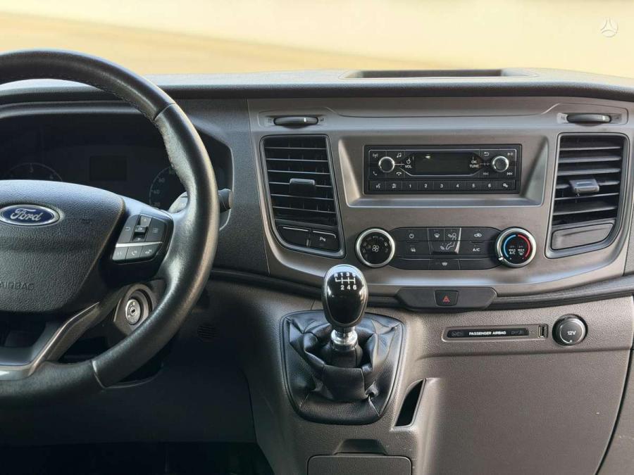Balts Ford Transit Custom 2018 Alīta, ar dzinēja tilpumu 2.00 L un nobraukumu 290 tūkst. km par 8500 €, foto 11 vietnē AUTOMOTO.COM.LV