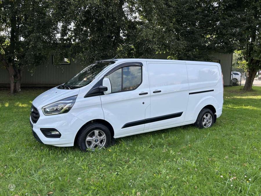 Balts Ford Transit Custom 2018 Kretinga, ar dzinēja tilpumu 2.00 L un nobraukumu 194 tūkst. km par 11850 €, foto 5 vietnē AUTOMOTO.COM.LV