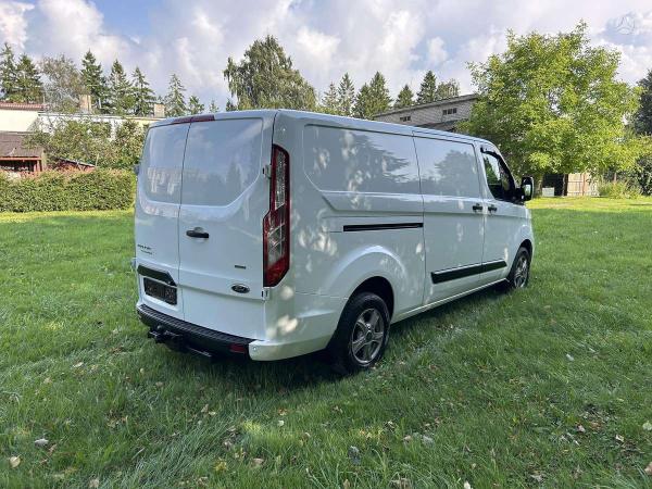 Balts Ford Transit Custom 2018 Kretinga, ar dzinēja tilpumu 2.00 L un nobraukumu 194 tūkst. km par 11850 €, foto 9 vietnē AUTOMOTO.COM.LV