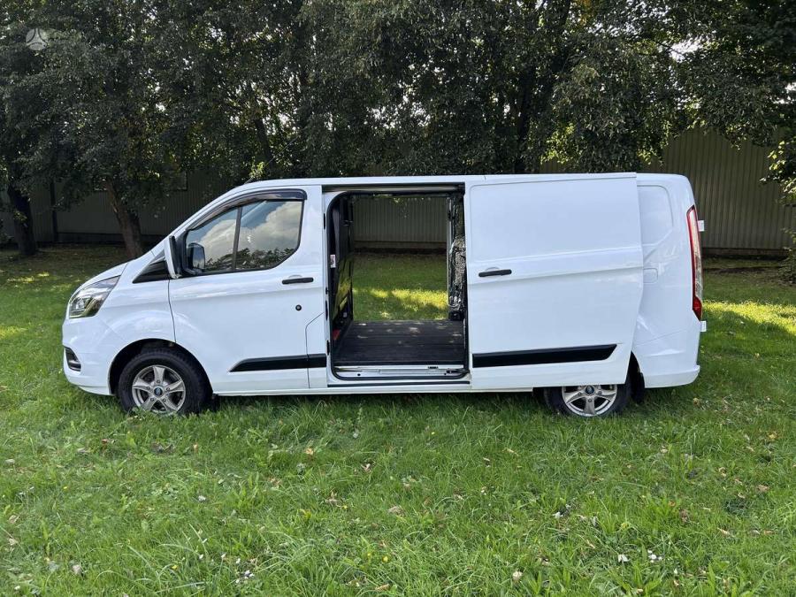 Balts Ford Transit Custom 2018 Kretinga, ar dzinēja tilpumu 2.00 L un nobraukumu 194 tūkst. km par 11850 €, foto 23 vietnē AUTOMOTO.COM.LV