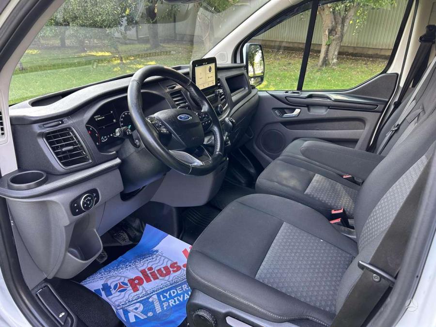 Balts Ford Transit Custom 2018 Kretinga, ar dzinēja tilpumu 2.00 L un nobraukumu 194 tūkst. km par 11850 €, foto 24 vietnē AUTOMOTO.COM.LV