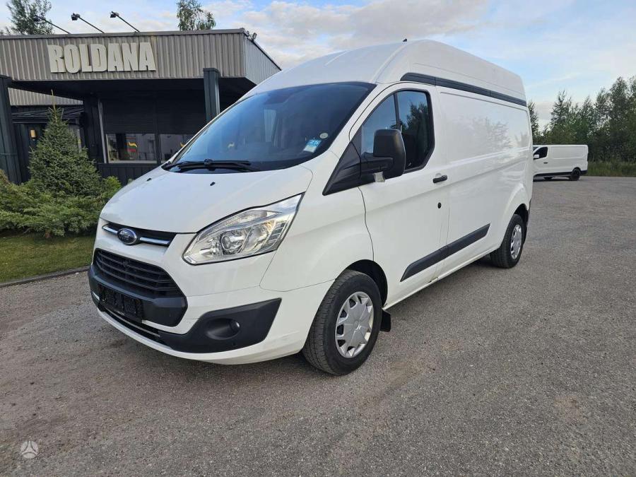 Balts Ford Transit Custom 2018 Pakruojis, ar dzinēja tilpumu 2.00 L un nobraukumu 183 tūkst. km par 7600 €, foto 1 vietnē AUTOMOTO.COM.LV