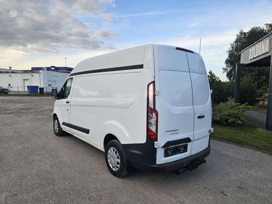 Balts Ford Transit Custom 2018 Pakruojis, ar dzinēja tilpumu 2.00 L un nobraukumu 183 tūkst. km par 7600 €, foto 7 vietnē AUTOMOTO.COM.LV