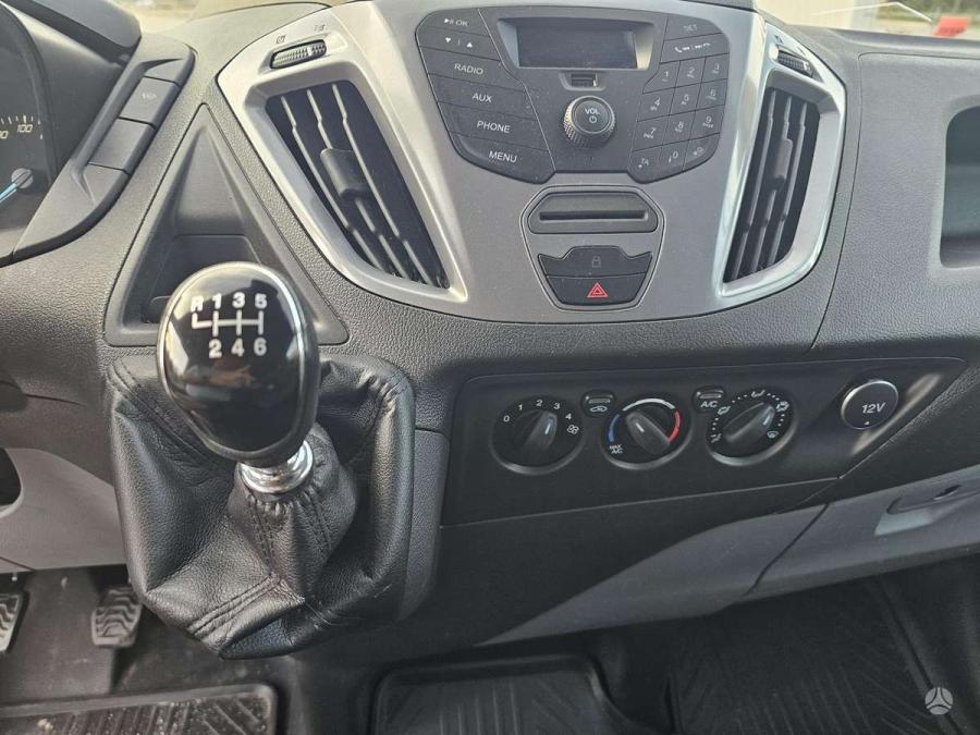 Balts Ford Transit Custom 2018 Pakruojis, ar dzinēja tilpumu 2.00 L un nobraukumu 183 tūkst. km par 7600 €, foto 12 vietnē AUTOMOTO.COM.LV
