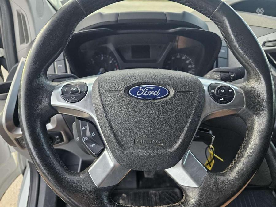 Balts Ford Transit Custom 2018 Pakruojis, ar dzinēja tilpumu 2.00 L un nobraukumu 183 tūkst. km par 7600 €, foto 14 vietnē AUTOMOTO.COM.LV