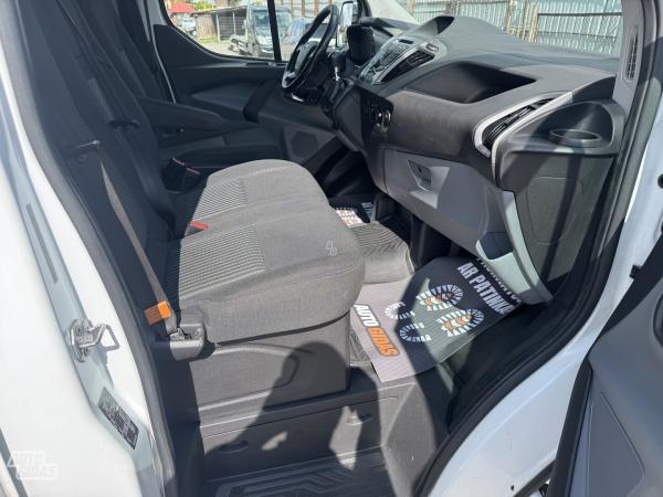 Ford Transit Custom 2018 in Kaunas on AUTOMOTO.COM.LV White Ford Transit Custom 2018 in Kaunas, with an engine capacity of 2.00 L and mileage of 243 thousand km for 6999 €, photo 11 on AUTOMOTO.COM.LV