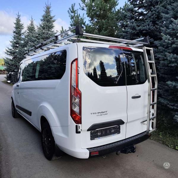 Ford Transit Custom 2018 in Utena on AUTOMOTO.COM.LV White Ford Transit Custom 2018 in Utena, with an engine capacity of 2.00 L and mileage of 227 thousand km for 14600 €, photo 5 on AUTOMOTO.COM.LV
