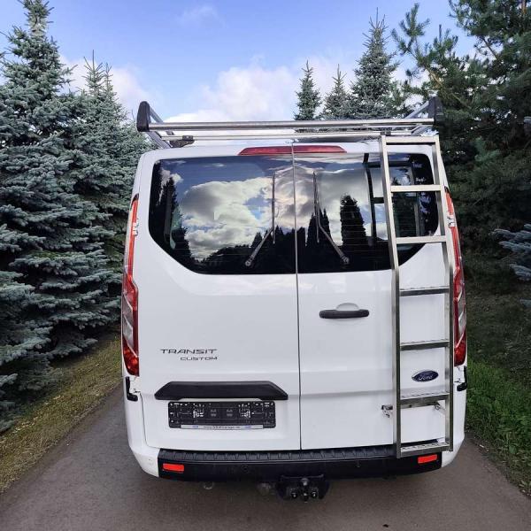 Ford Transit Custom 2018 in Utena on AUTOMOTO.COM.LV White Ford Transit Custom 2018 in Utena, with an engine capacity of 2.00 L and mileage of 227 thousand km for 14600 €, photo 6 on AUTOMOTO.COM.LV