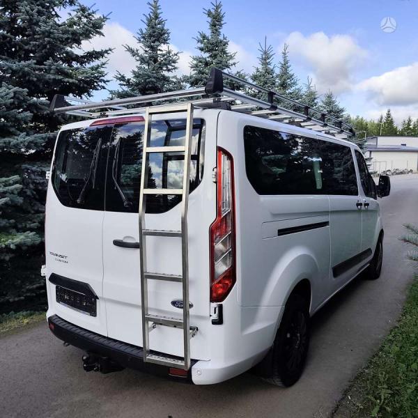 Ford Transit Custom 2018 in Utena on AUTOMOTO.COM.LV White Ford Transit Custom 2018 in Utena, with an engine capacity of 2.00 L and mileage of 227 thousand km for 14600 €, photo 7 on AUTOMOTO.COM.LV