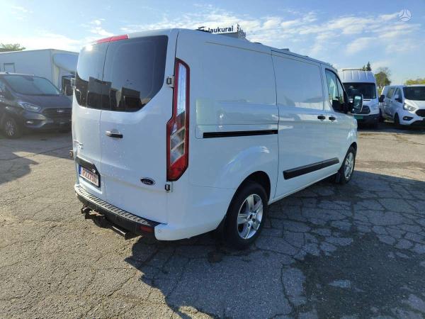 Balts Ford Transit Custom 2019 Klaipėda, ar dzinēja tilpumu 2.00 L un nobraukumu 225 tūkst. km par 9900 €, foto 3 vietnē AUTOMOTO.COM.LV