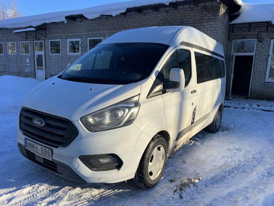 White Ford Transit Custom 2019 in Ukmerge, with an engine capacity of 2.00 L and mileage of 491 thousand km for 11500 €, photo 2 on AUTOMOTO.COM.LV