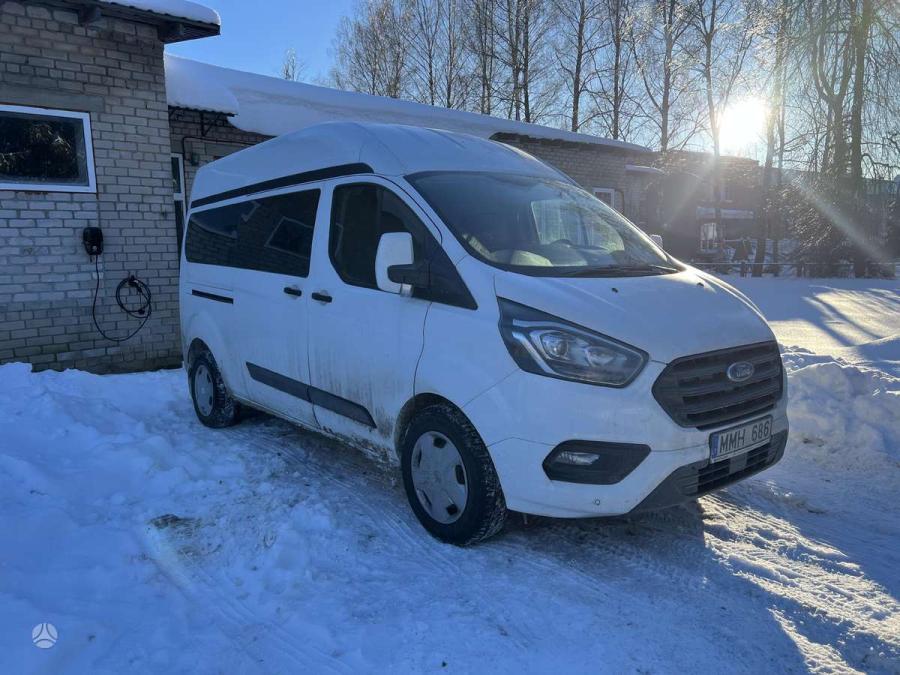 White Ford Transit Custom 2019 in Ukmerge, with an engine capacity of 2.00 L and mileage of 491 thousand km for 11500 €, photo 5 on AUTOMOTO.COM.LV